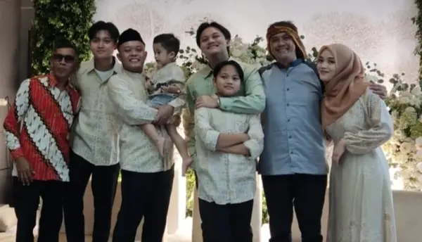 Heboh Video Mesum Mirip Aura Kasih, Ini Analisis Pakar IT - ShowBiz Liputan6.com