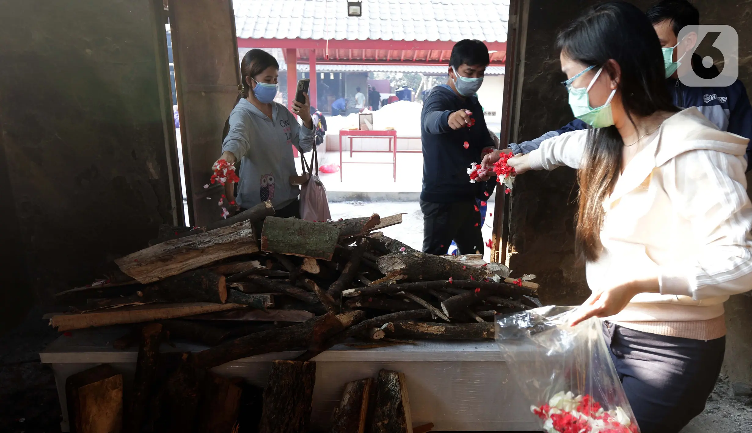 FOTO: Melihat Lebih Dalam Proses Kremasi Jenazah di Krematorium ...