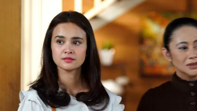 Tonton Akting Michelle Ziudith sebagai Sisca di Sinetron Badai Pasti Berlalu, Minggu 30 Mei 2021 ...