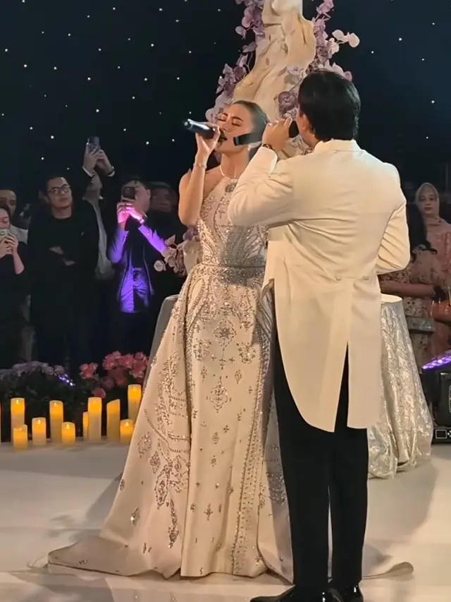 6 Potret Mahalini dan Rizky Febian di Resepsi Pernikahan, Romantis ...