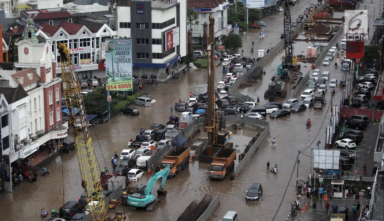 FOTO: Pantauan Udara, Begini Penampakan Banjir yang Rendam Kelapa ...