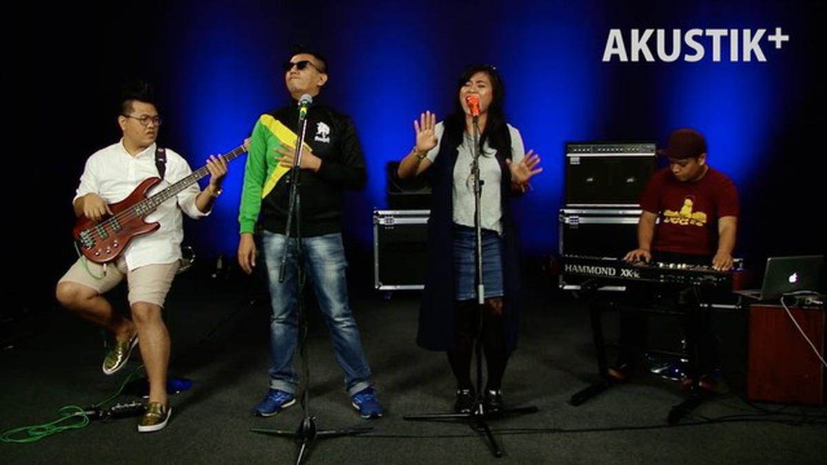 AKUSTIK PLUS: Bergoyang Bersama Souljah Lewat Musik Andalan - ShowBiz ...
