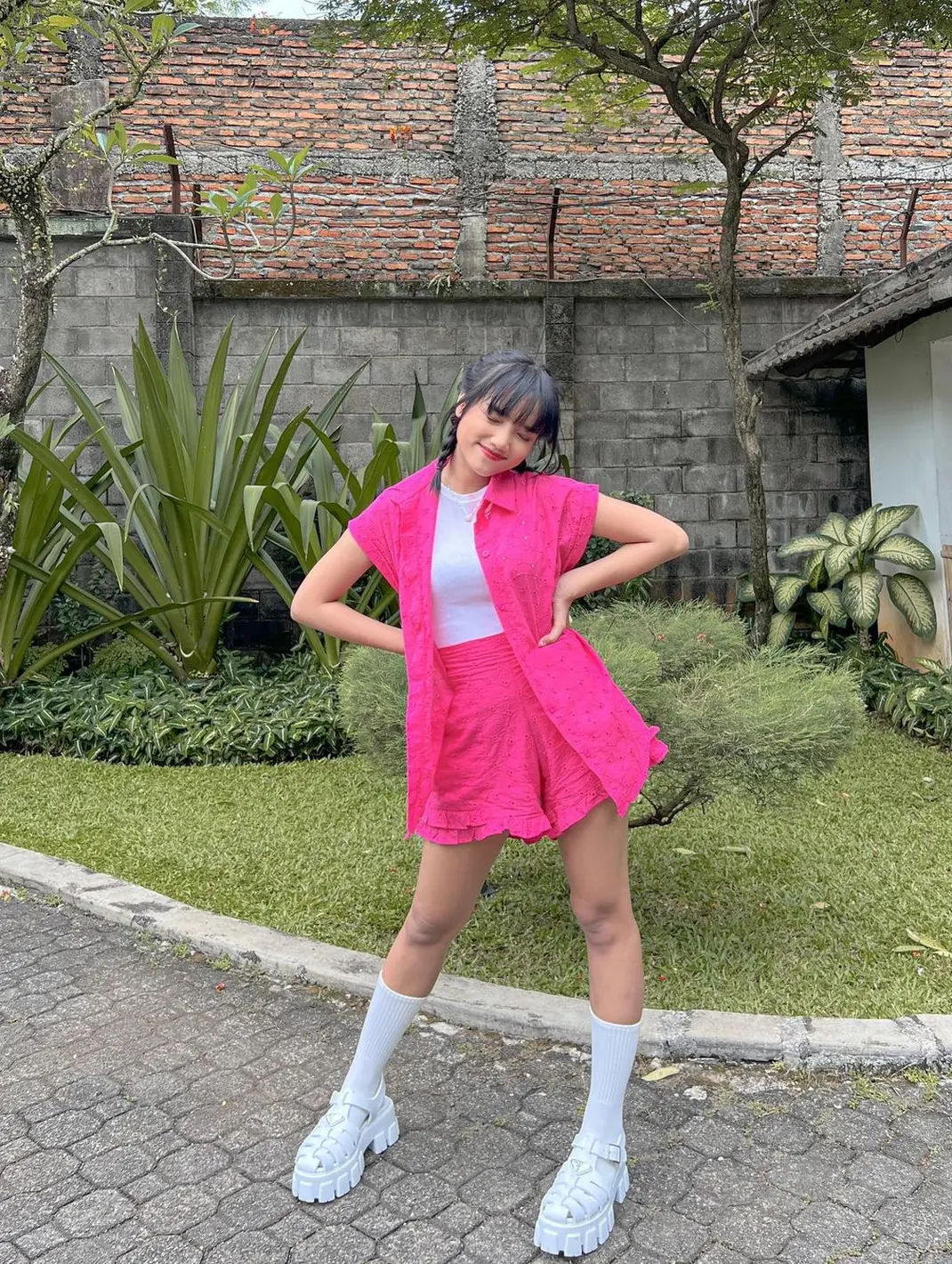 Potret Fuji Pamer Rambut Poni Unyu, Bikin Netizen Ter-uwu-uwu! - Foto ...