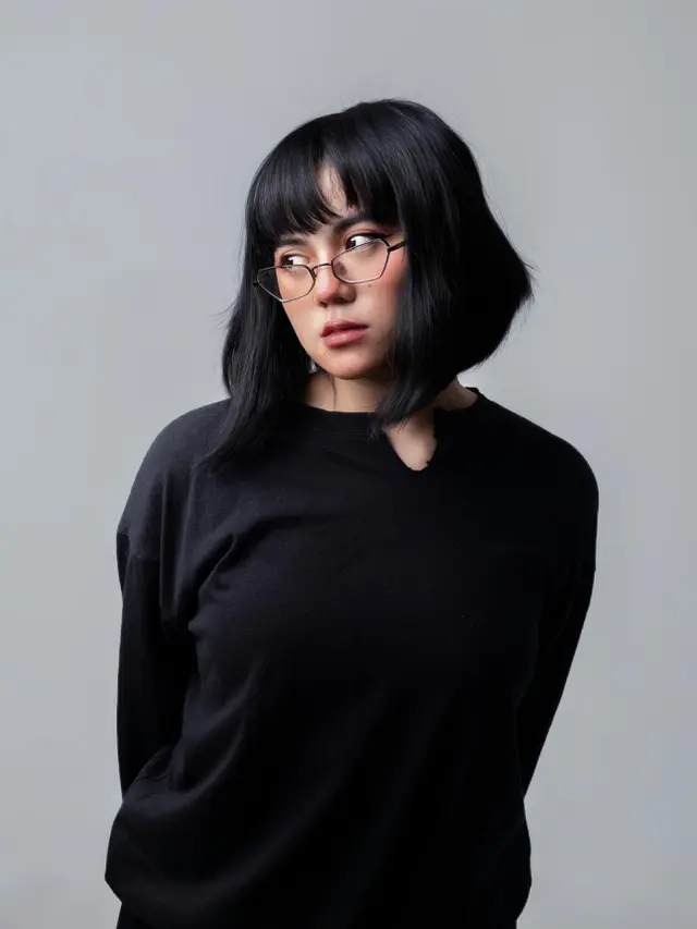 Devi Wulandari Totalitas di Film Horor Radio Darah dengan Adegan Berani - ShowBiz Liputan6.com