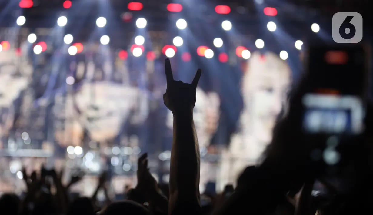 God Bless Rayakan 50 Tahun Berkarya di Synchronize Fest 2023 - Foto ...