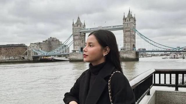 10 Artis Liburan ke Luar Negeri Akhir Tahun 2025 Bareng Kekasih, Pamer ...
