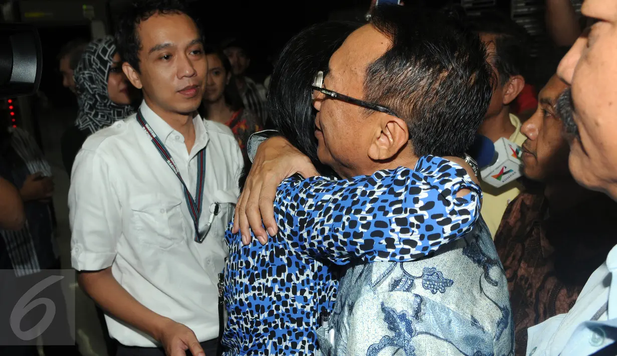 Senyum Jero Wacik saat Divonis 4 Tahun Penjara dan Ganti Uang Rp 5 ...