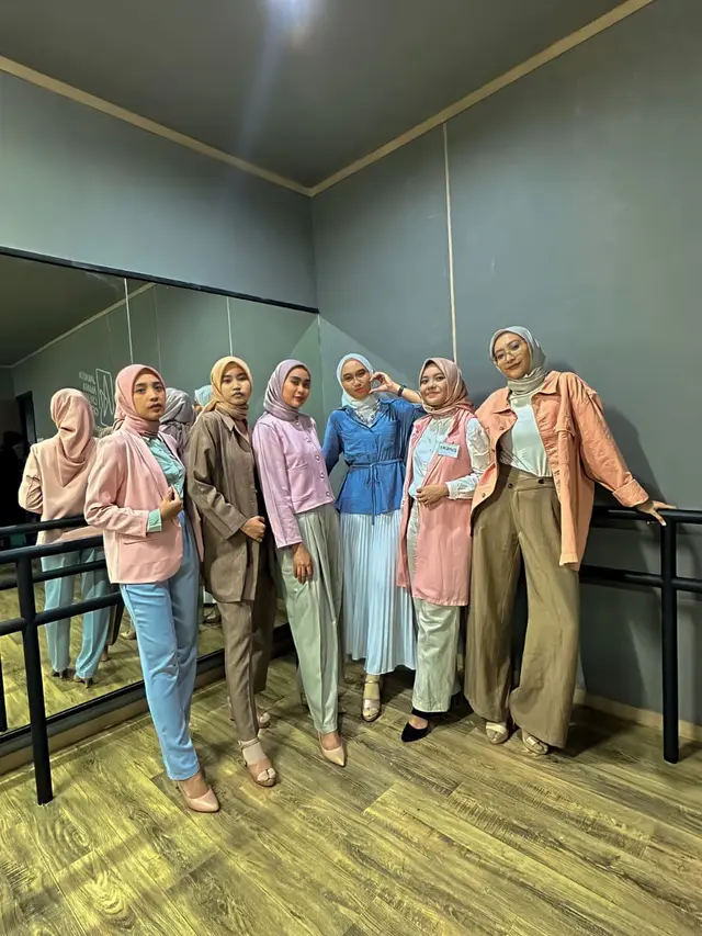 Zaura Models x Wall Management: Sukses Meluncurkan Intensive Catwalk ...