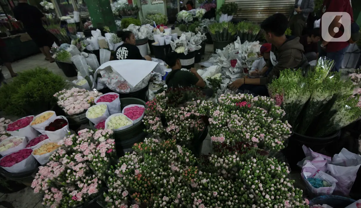 FOTO: Denyut Pasar Bunga Rawa Belong di Masa PPKM Level 2 - Foto ...