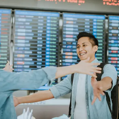 10 Tips Menjaga Hubungan LDR Tetap Harmonis dan Romantis - Relationship Fimela.com