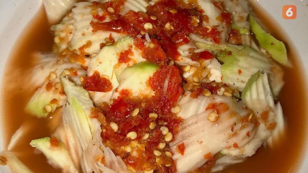 Sensasi Unik Rujak Kuah Pindang Kuliner Khas Bali, Ajibbb!