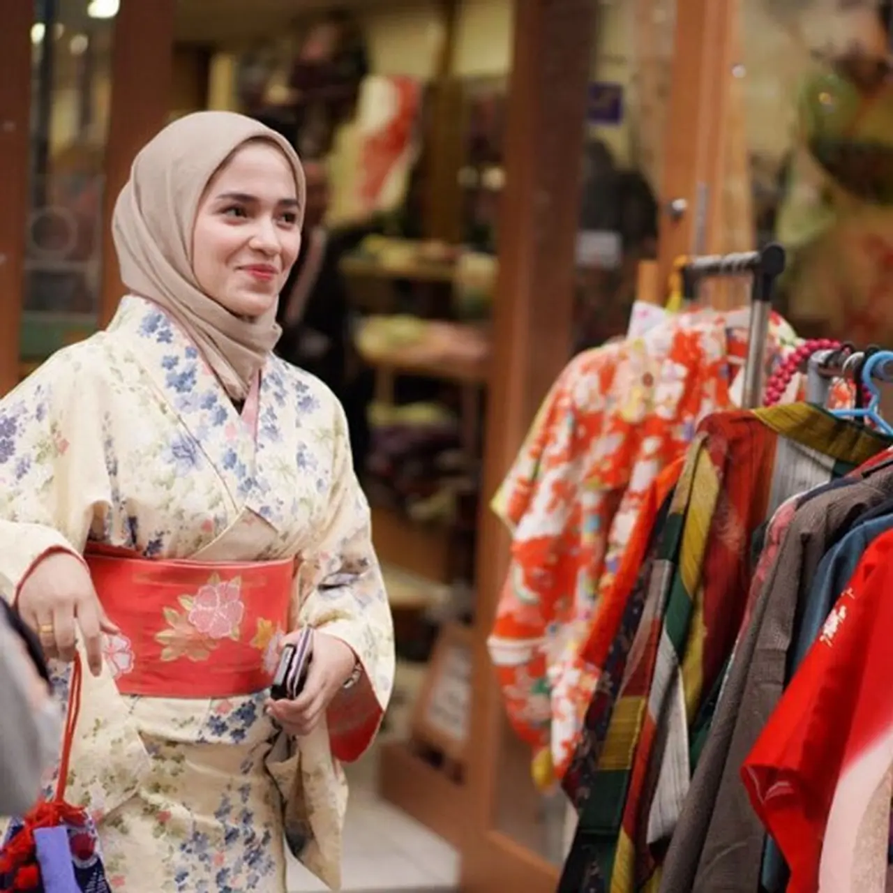 Rahmi Amalia Eks Idola Cilik Comeback Bermusik Melalui Lagu Berjudul Beri Jeda - ShowBiz ...