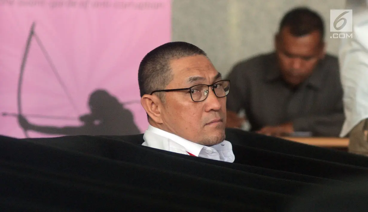 FOTO: Anggota DPR Fraksi PAN Sukiman Dipanggil KPK Sebagai Tersangka ...