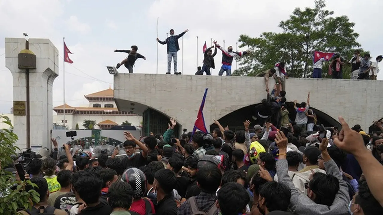 Di Balik Demo Gen Z yang Mengguncang Nepal: Dari Larangan Medsos hingga ...