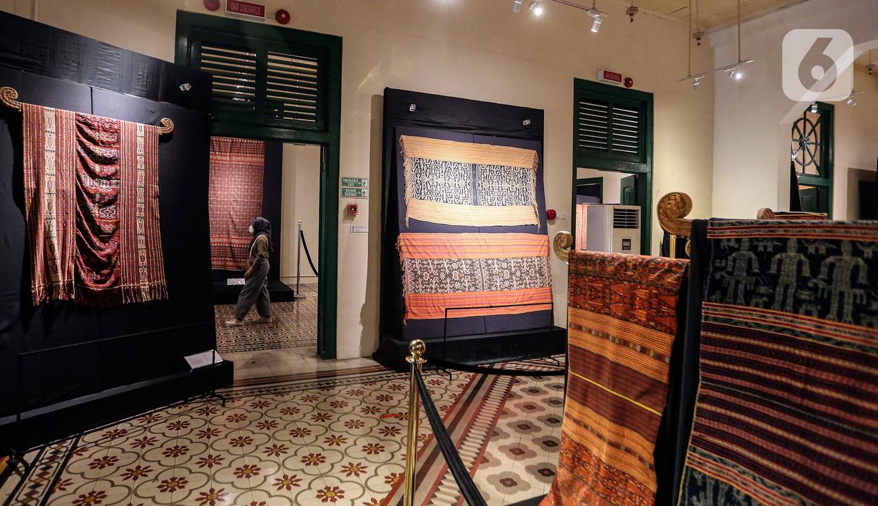 Sambut HUT ke-77 RI, Museum Tekstil Gelar Pameran Kain Tenun - Foto ...