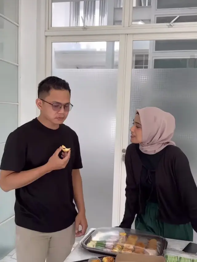 7 Potret Persiapan Nikah Nadya Mustika dan Iqbal Fitrah, Sebar Undangan ...