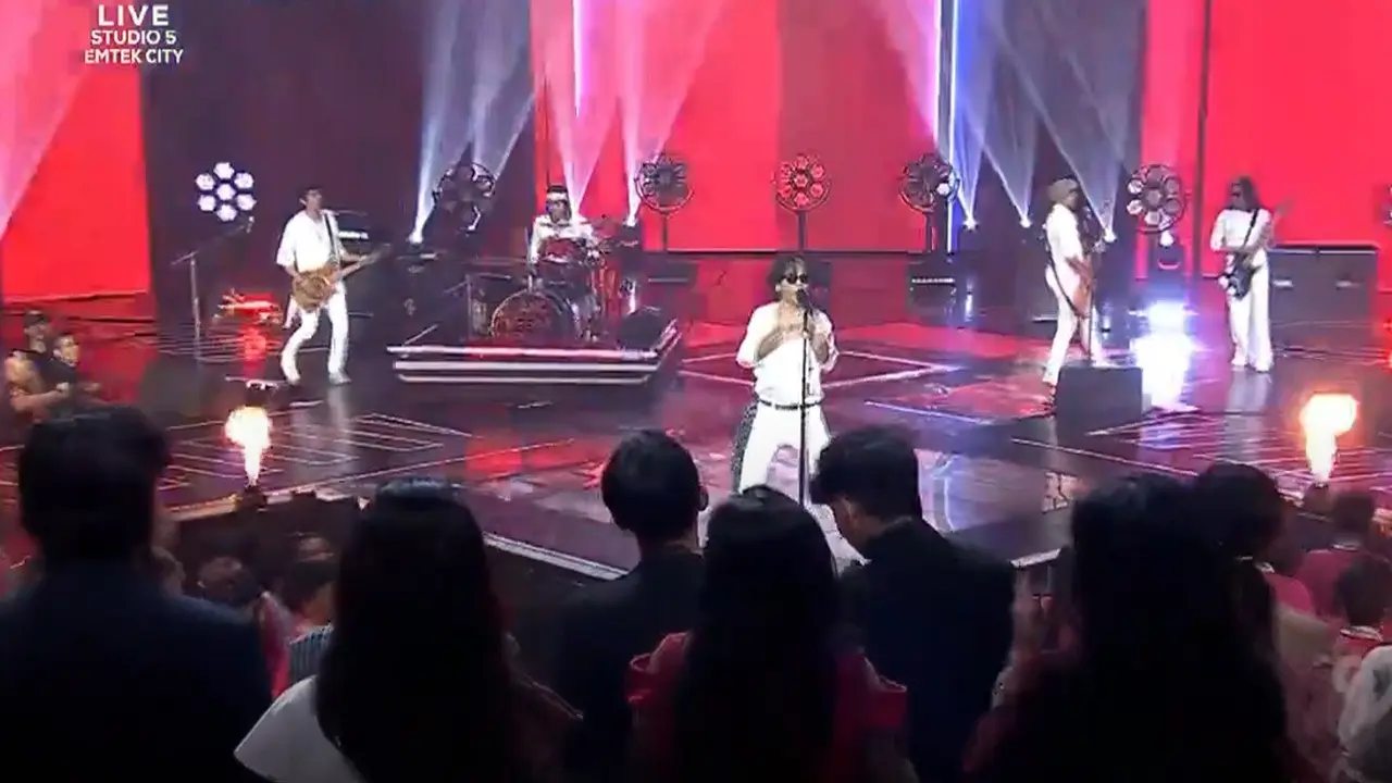 Slank Meriahkan Konser Raya 3 Dekade Indosiar Luar Biasa Malam Puncak Kedua
