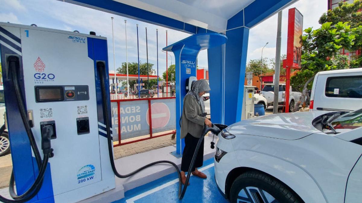 Pemerintah Resmi Tetapkan Tarif dan Biaya Layanan Pengisian Mobil ...