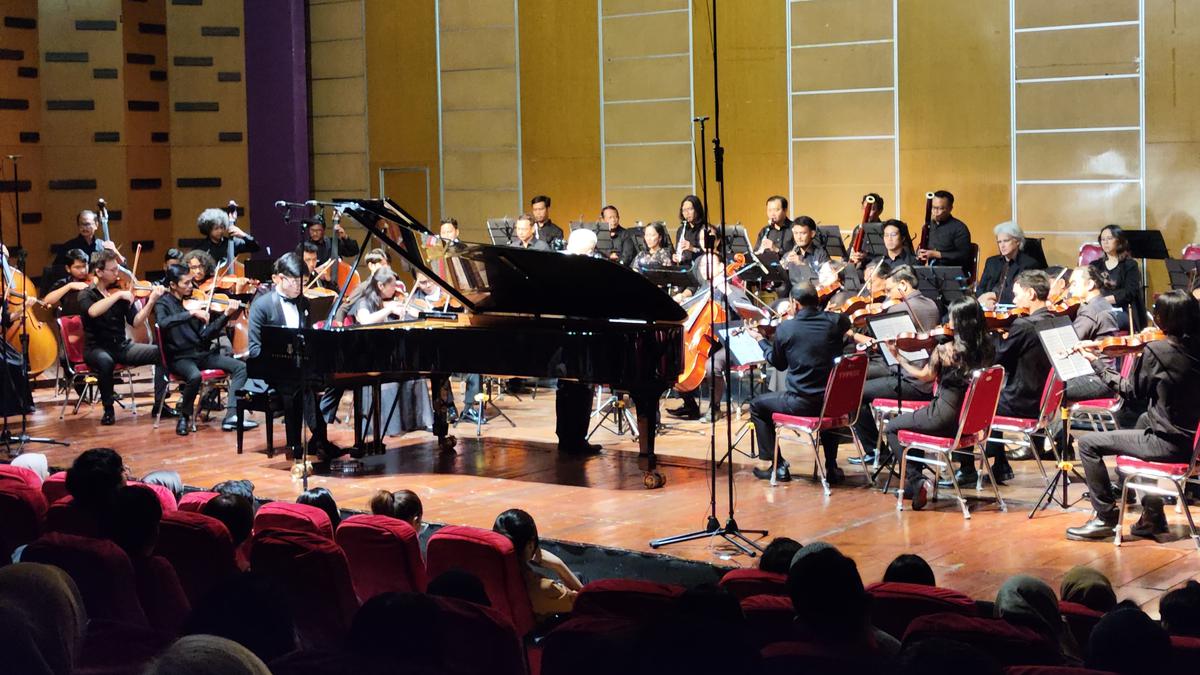 Pianis Muda Jonathan Kuo Sukses Gelar Konser Brahms & Dvořák di Jakarta ...