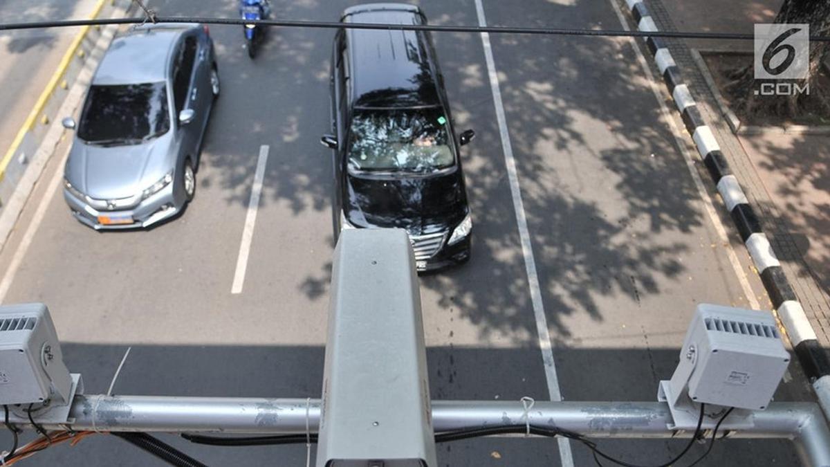 Meskipun Sudah Ada ETLE, Tilang Manual Tetap Bisa Berlaku - Berita ...