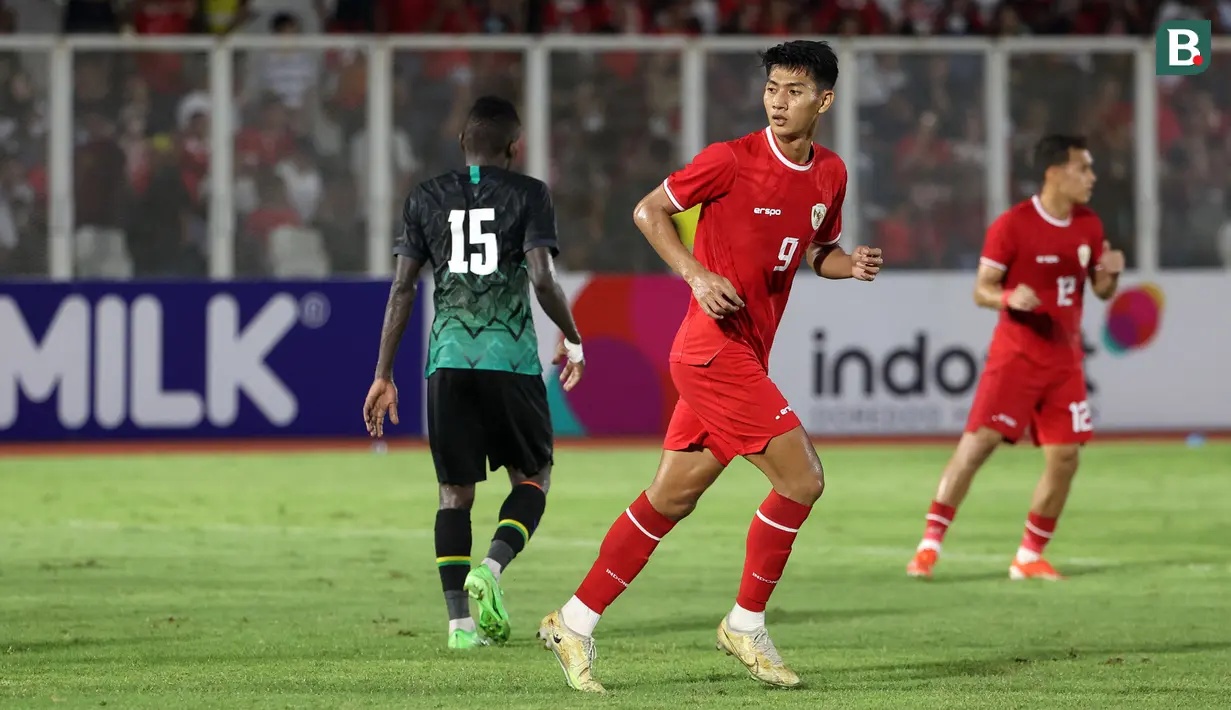 Foto: Laga Perdana Malik Risaldi Bersama Timnas Indonesia saat Laga Uji ...