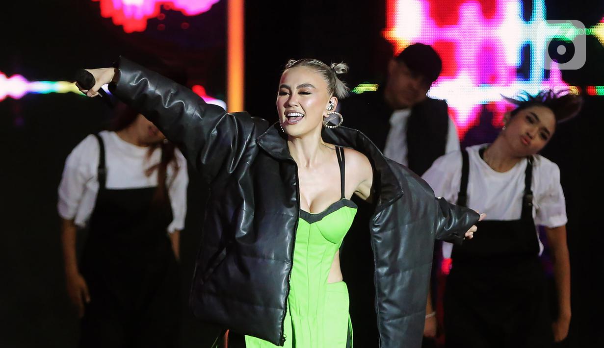 Agnez Mo Guncang Panggung Malam Puncak HUT SCTV 33 XtraOrdinary