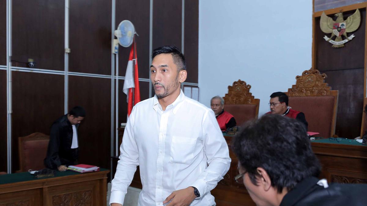Restu Sinaga Siap Lahir Batin Jalani Proses Sidang Narkoba ...