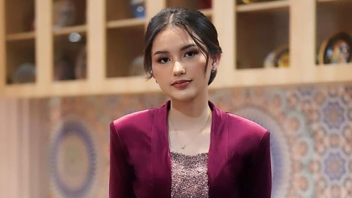 Model Payet Untuk Kebaya Modern yang Cantik, Inspirasi dari Sarah ...