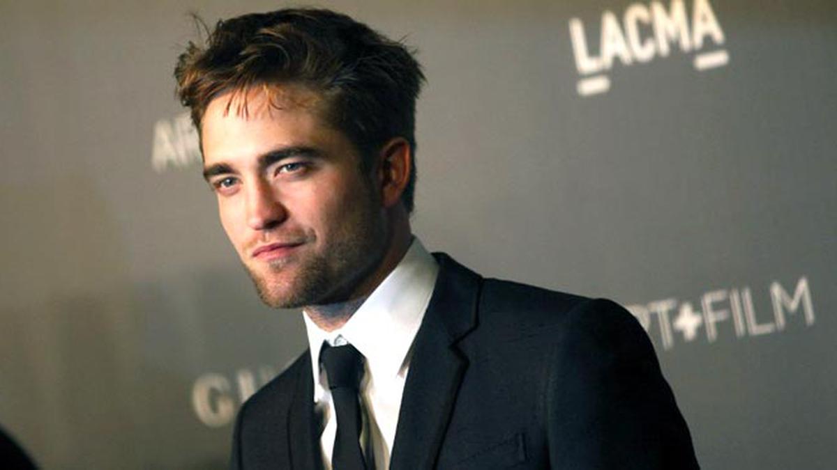 Robert Pattinson: Akhir Film Twilight Aneh - ShowBiz Liputan6.com