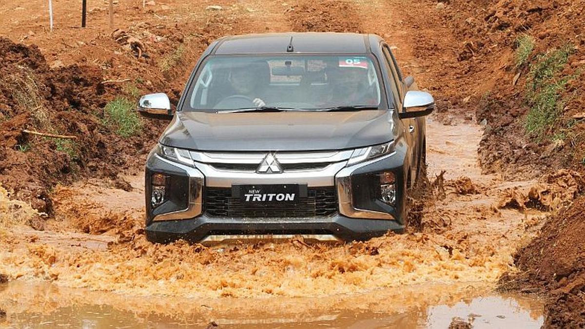 Mitsubishi Triton Tak Masalah Tenggak Solar Murah