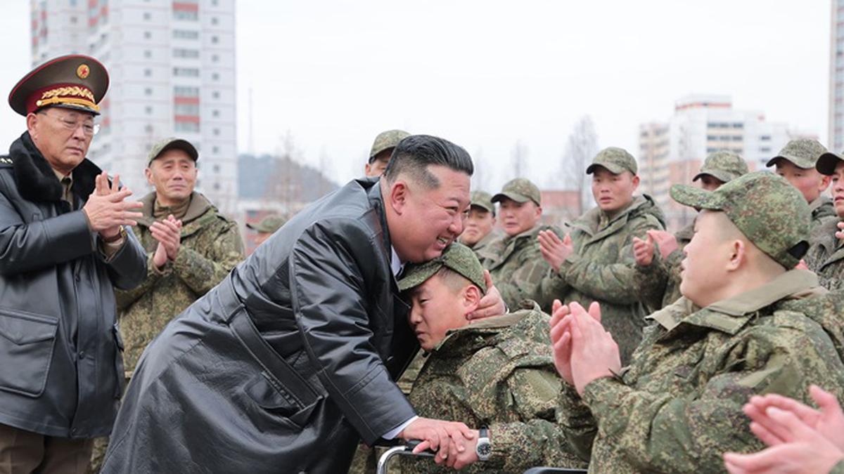 Kim Jong Un Akui Pasukan Korea Utara Dikerahkan untuk Bantu Rusia ...