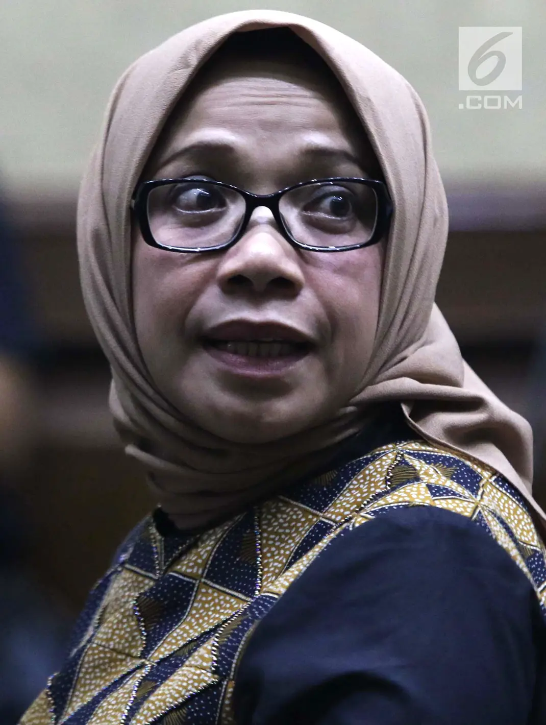 FOTO: Kasus Suap Proyek PLTU Riau-1, Eni Maulani Saragih Dituntut 8 ...