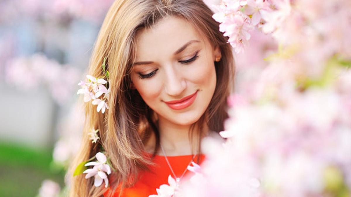 Awet Muda Dengan Daun dan Bunga Kelawi - Beauty Fimela.com