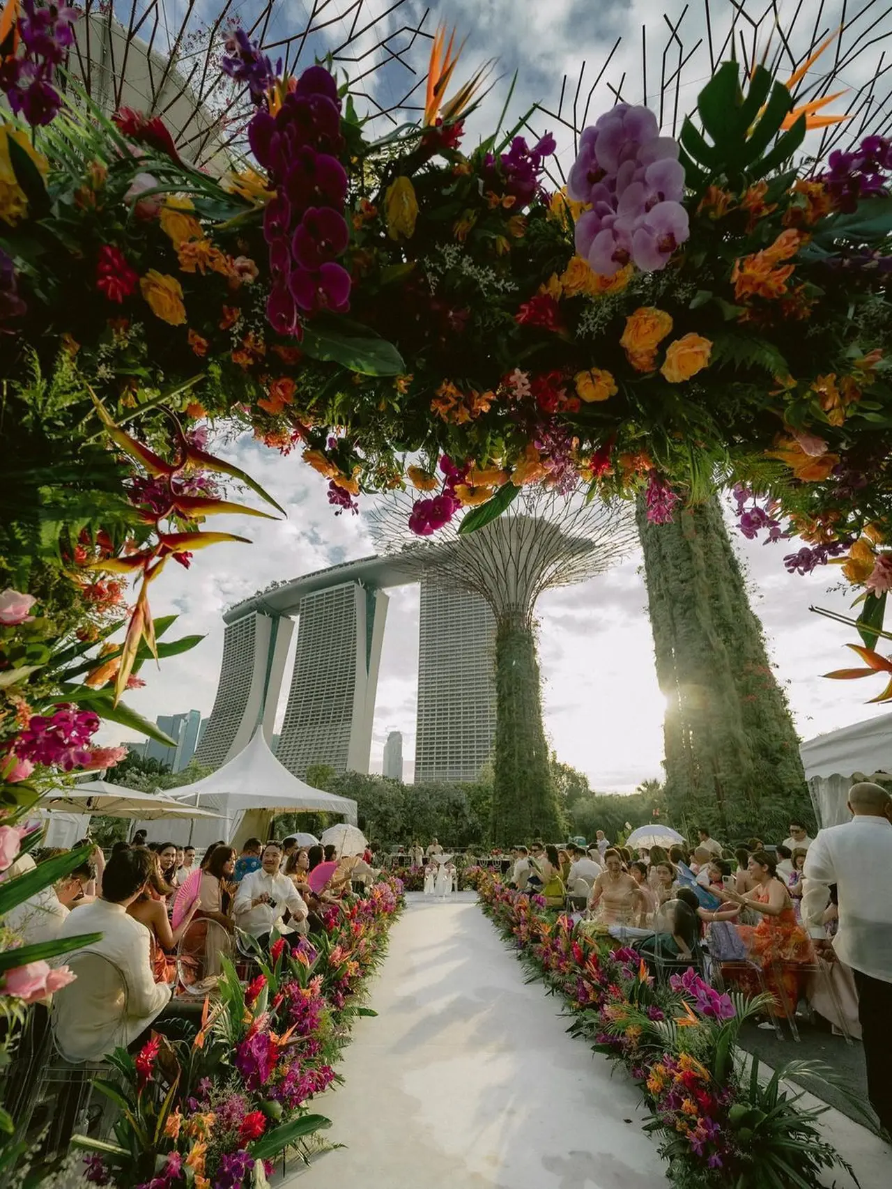 9 Potret Pernikahan Crazy Rich Asian di Gardens By The Bay Singapura ...