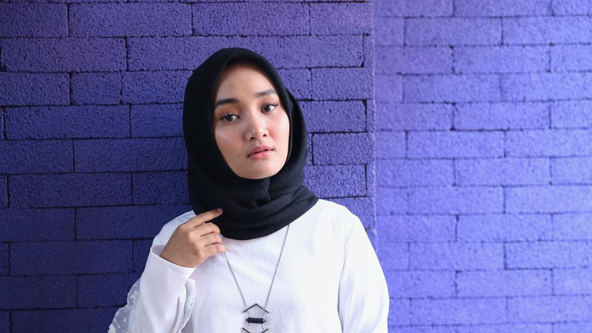 Cerita Fatin yang Sempat Nongkrong di Tengah Laut Sendirian - ShowBiz ...