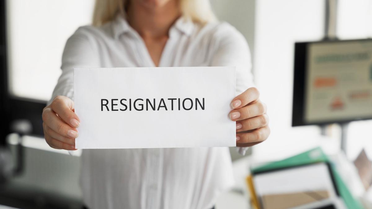10 Contoh Surat Pengunduran Diri Karyawan, Panduan Lengkap Resign ...