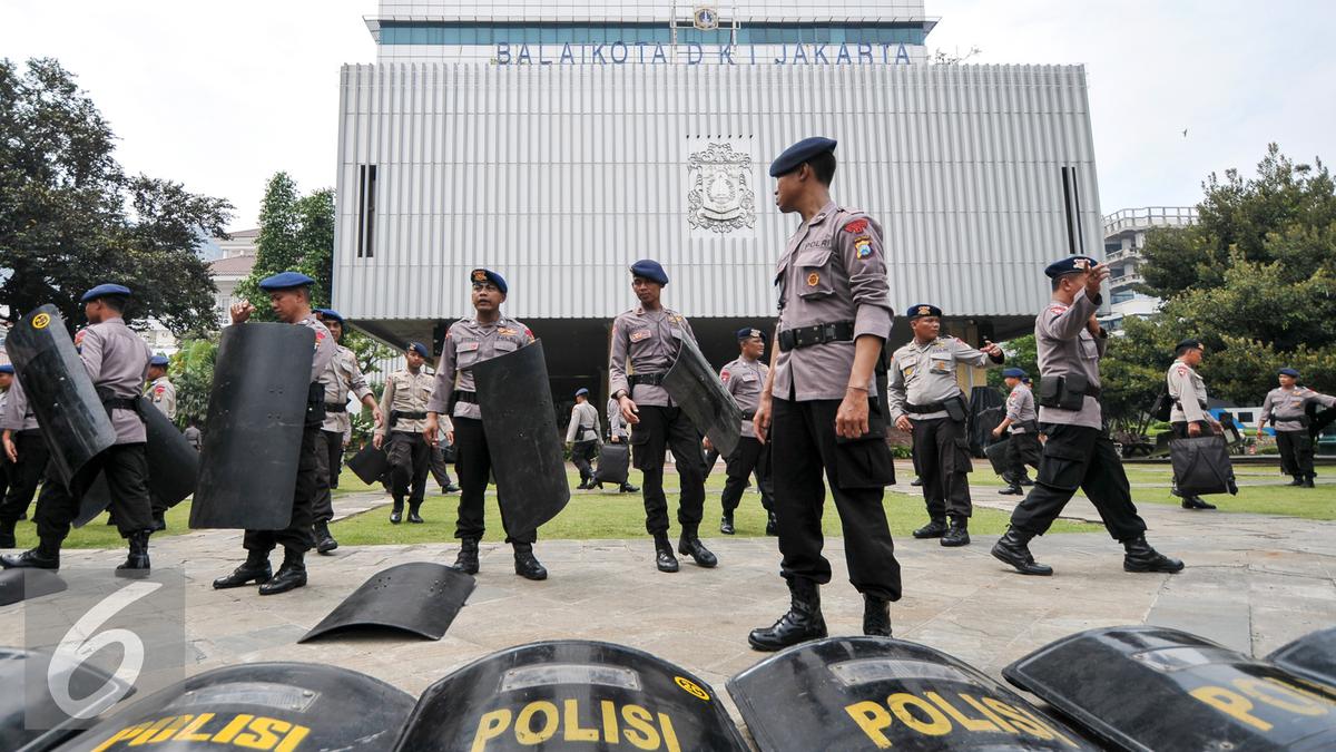 Polda Sumut Pecat 68 Personel Sepanjang 2016 - Regional Liputan6.com