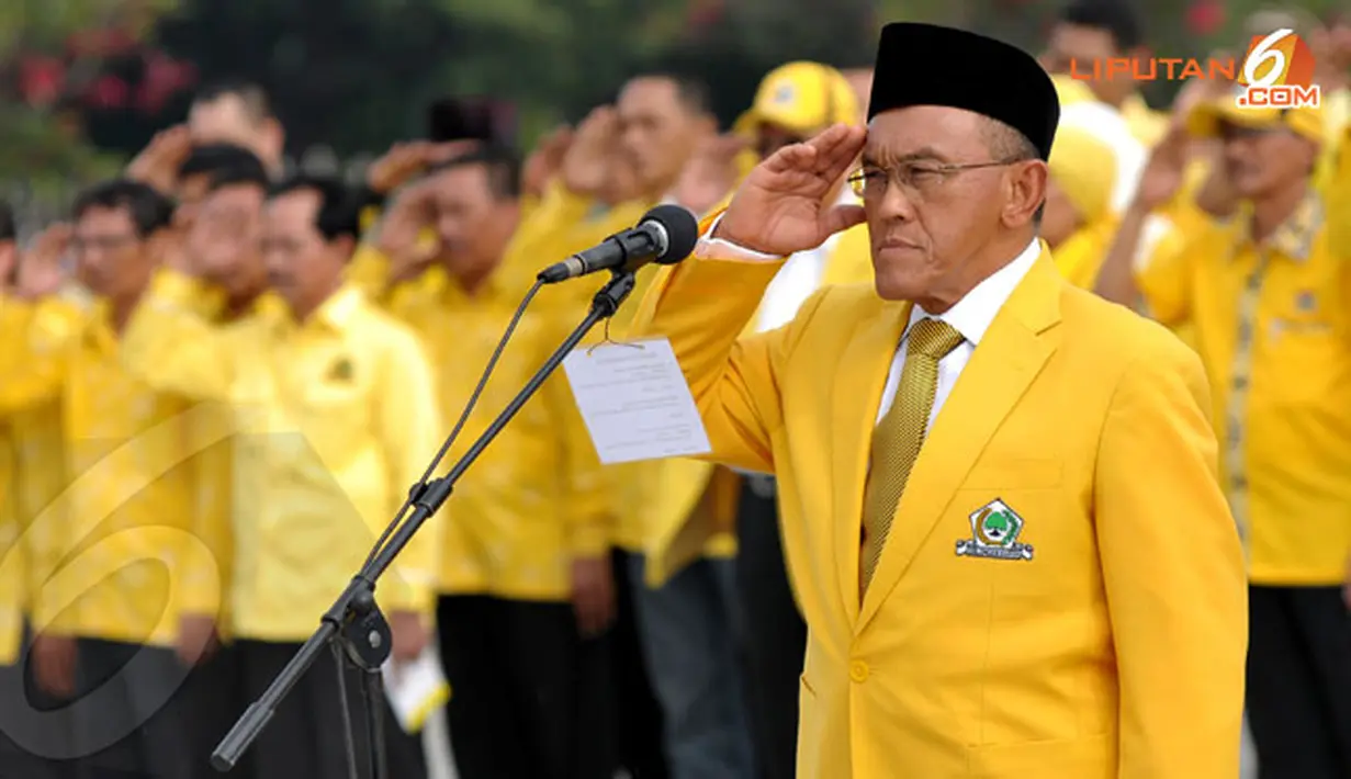 Ulang Tahun ke-49, Partai Golkar Ziarah Taman Makam Pahlawan - Foto Liputan6.com