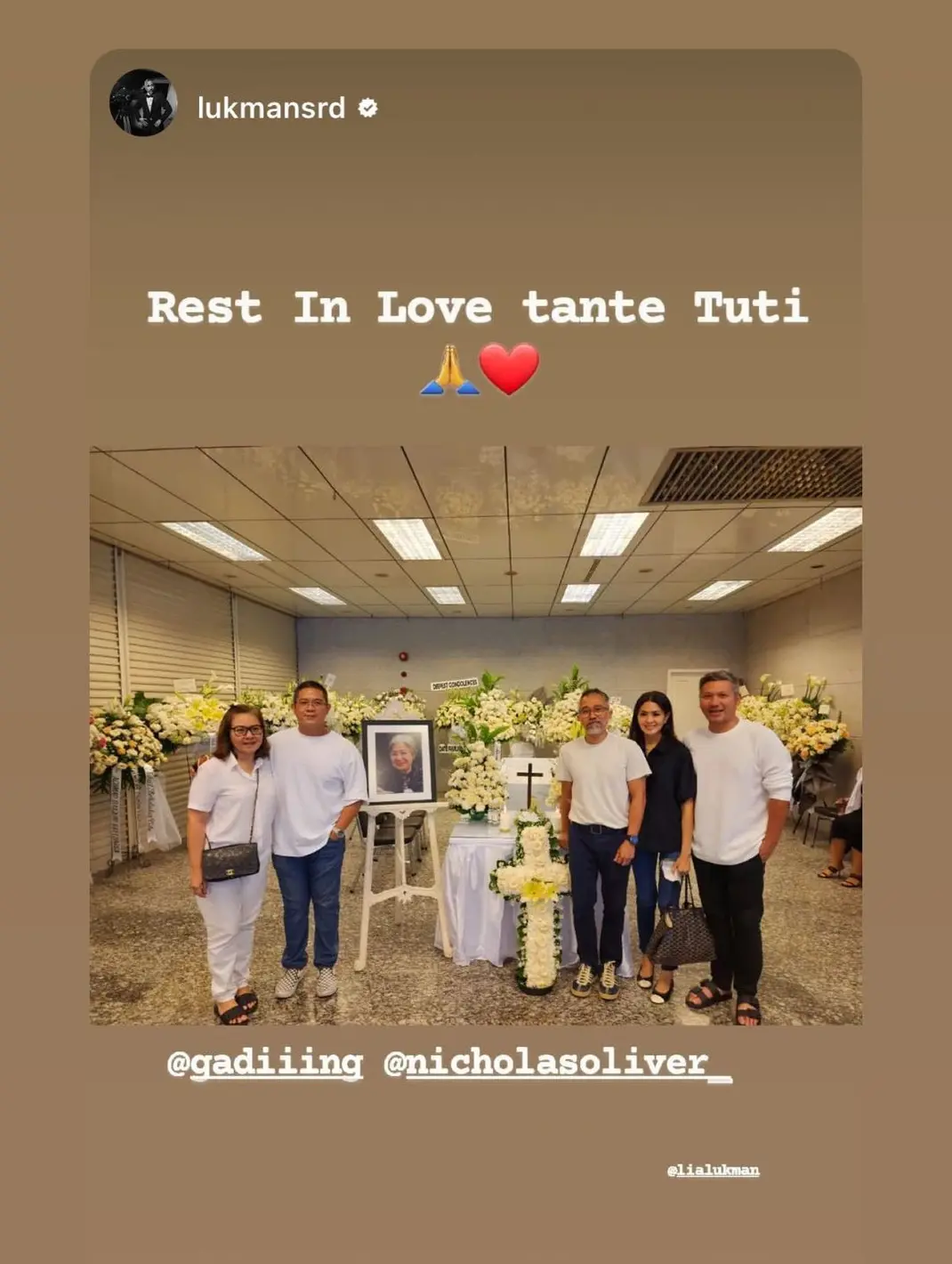 Para Artis Datangi Rumah Duka dan Beri Ucapan Belasungkawa Atas ...