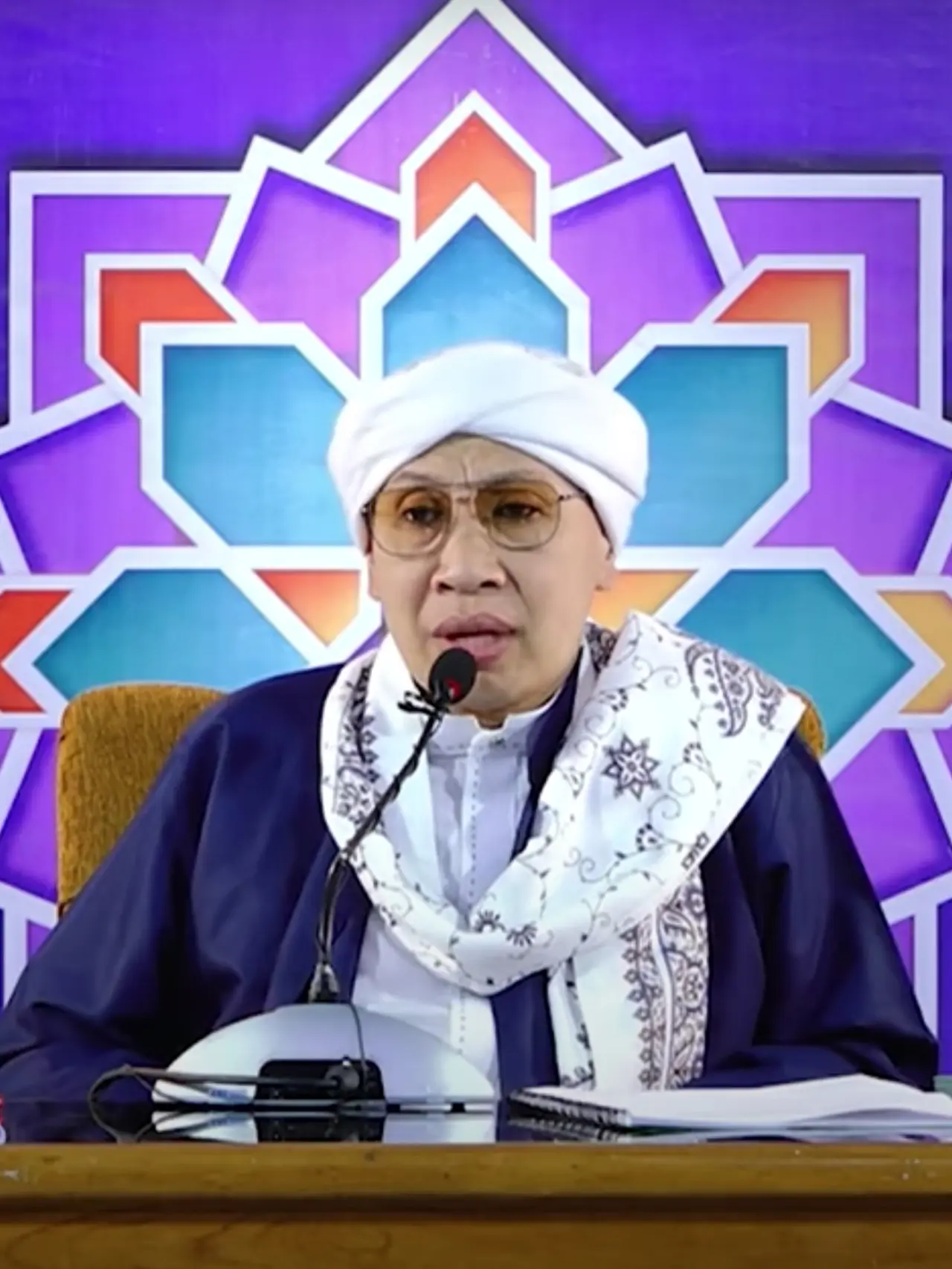 Imam Banyak Salah Tajwid, Bolehkah Makmum Memisahkan Diri? Ini Jawaban ...