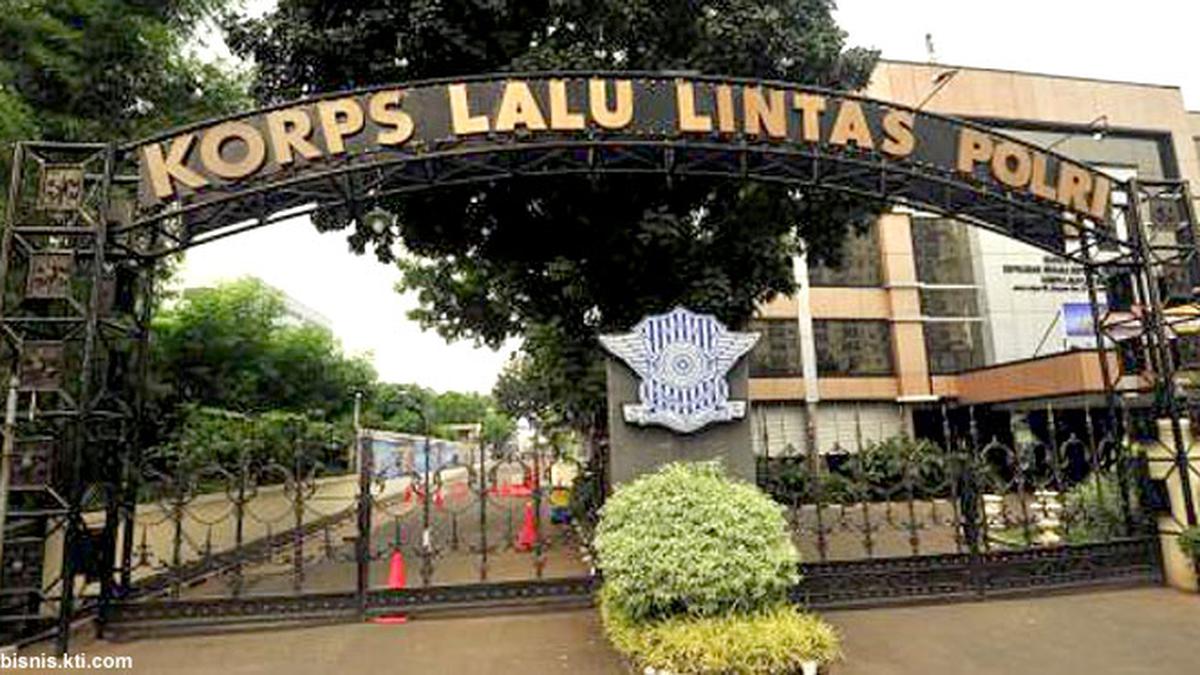 Isu Digeledah, Gedung Korlantas Polri Dijaga Provost - News Liputan6.com