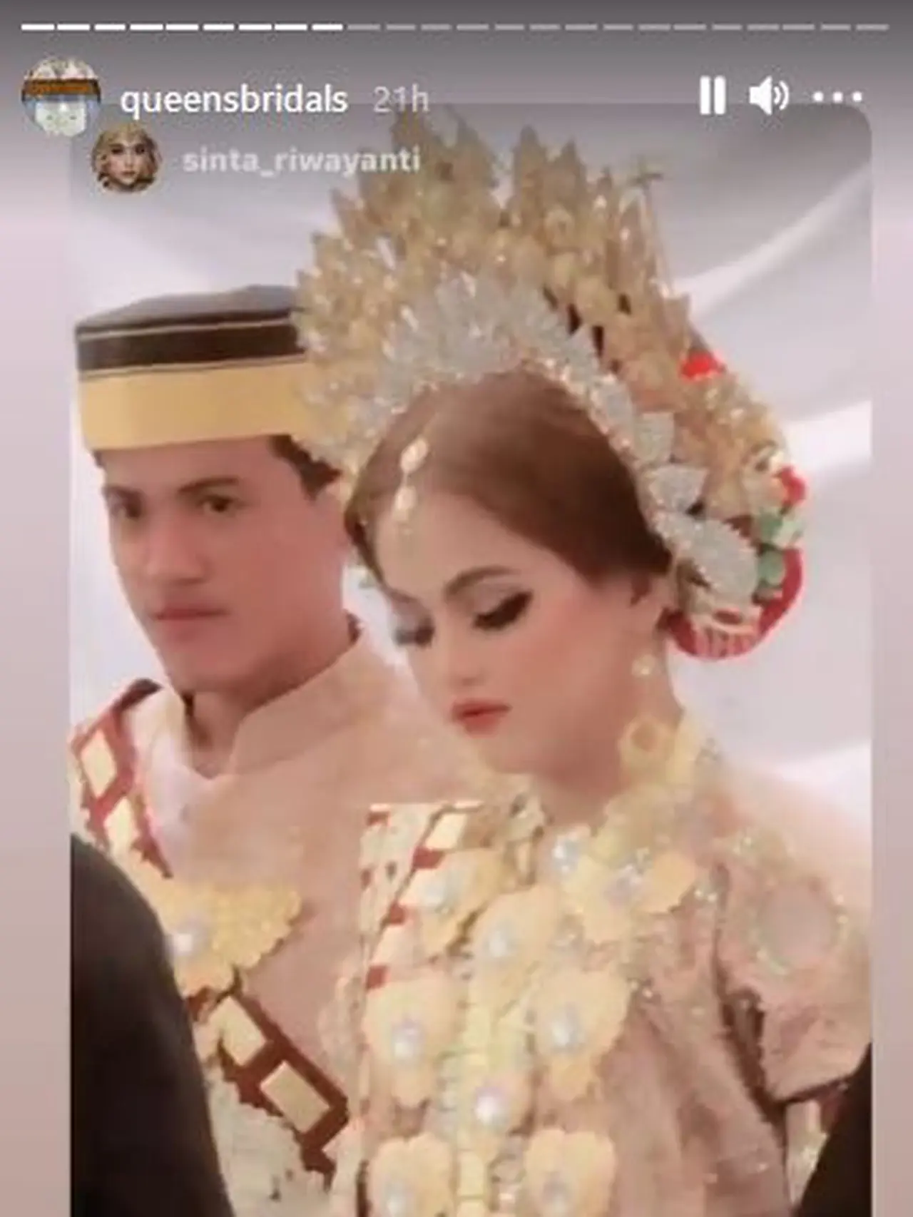 6 Pemotretan Putri D'Academy Pakai Busana Adat Bugis, Bak Pengantin ...