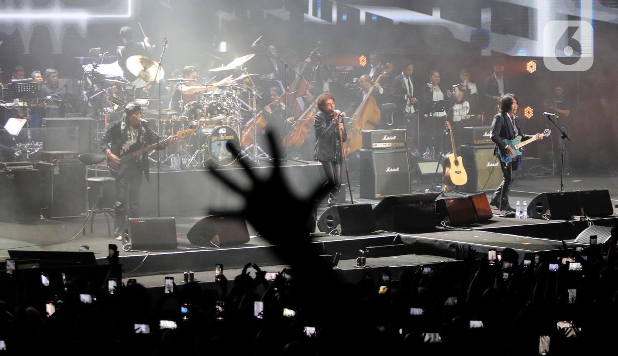 God Bless Rayakan 50 Tahun Berkarya Lewat Konser Emas