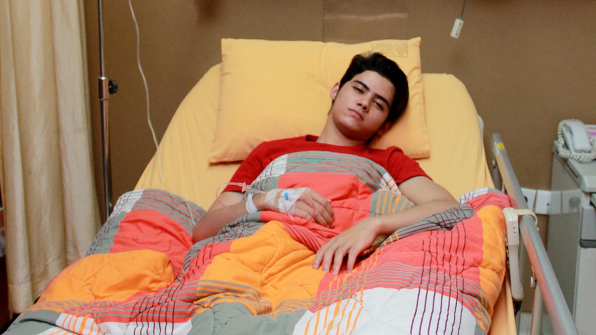 Masuk Rumah Sakit, Aliando Kena Gejala Tifus - ShowBiz Liputan6.com
