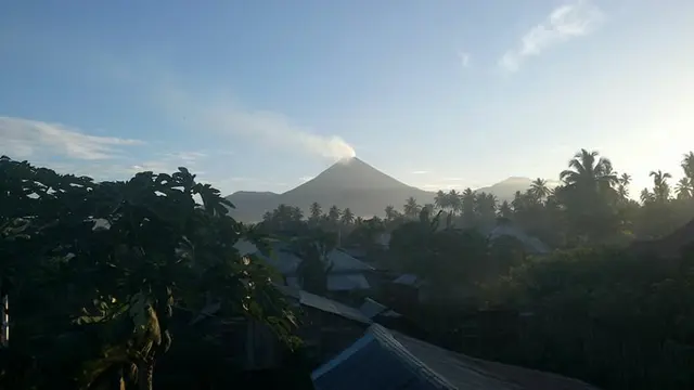 6 Fakta Menarik Gunung Soputan, Gunung Api Paling Aktif di Sulawesi