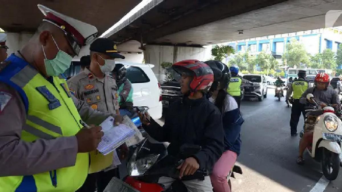 Ini 5 Prioritas Pelanggaran yang Bakal Ditilang Dalam Operasi Zebra 2020 - Berita Otosia.com