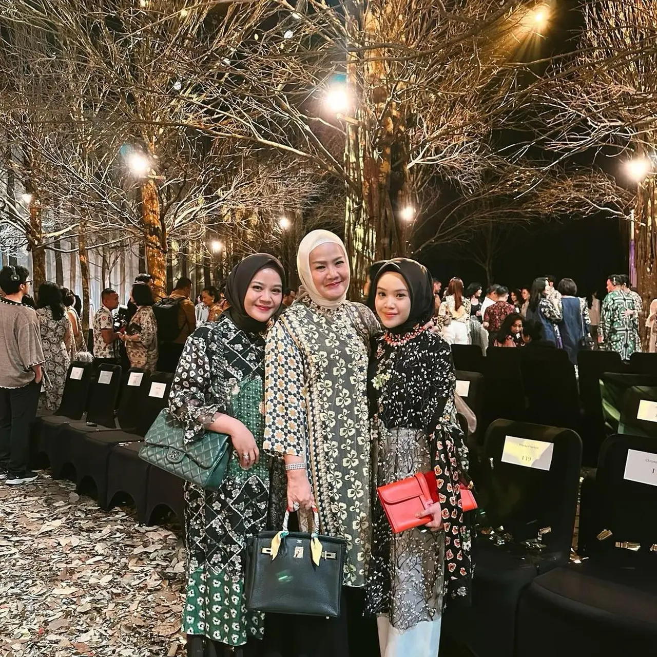 Menikah Tidak Didampingi Ayah, Ini 6 Potret Kebersamaan Dea Sahirah dan ...