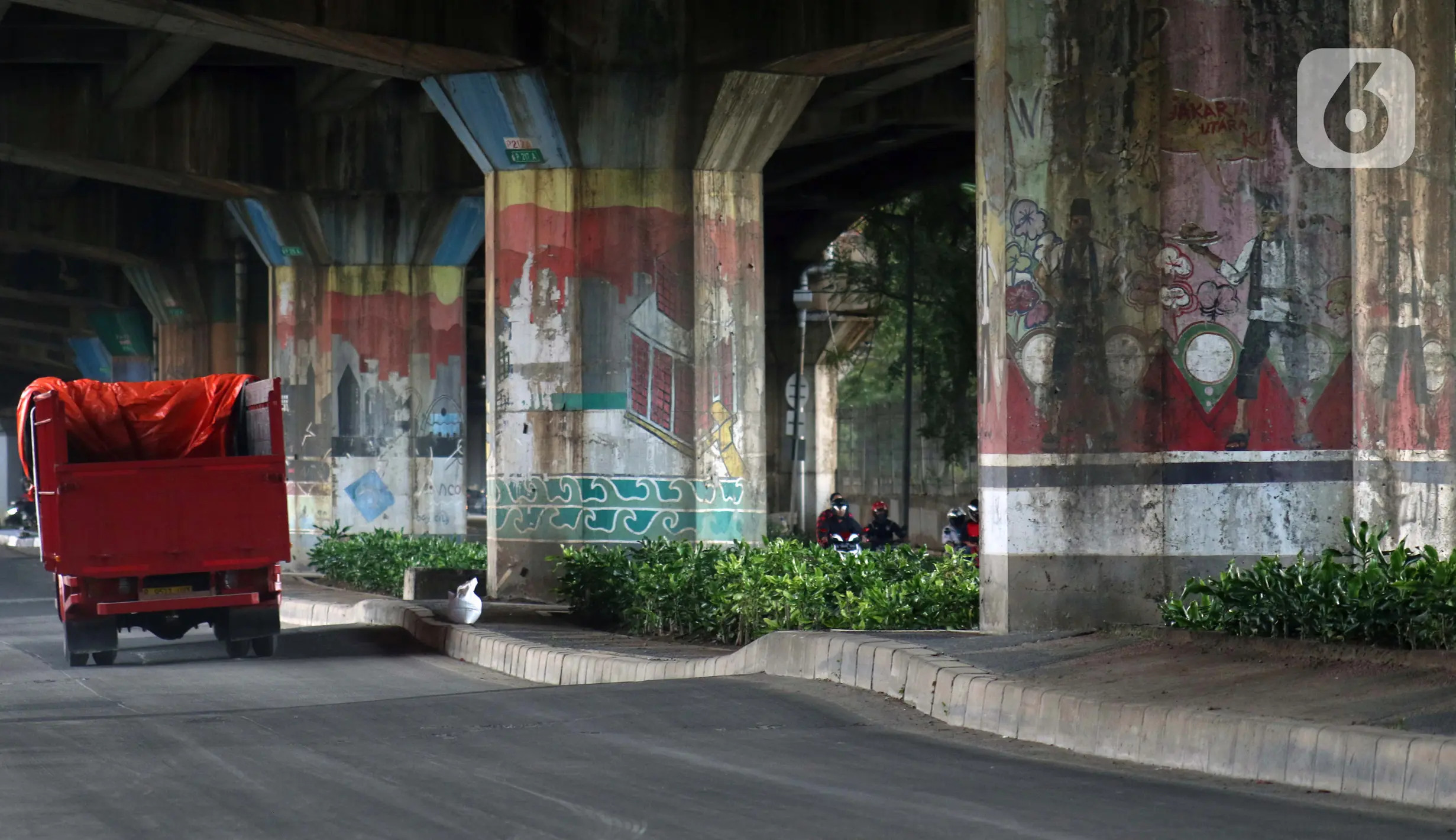 FOTO: Mural yang Dulu Menghiasi Jalan Ancol Timur Kini Kotor Berdebu ...