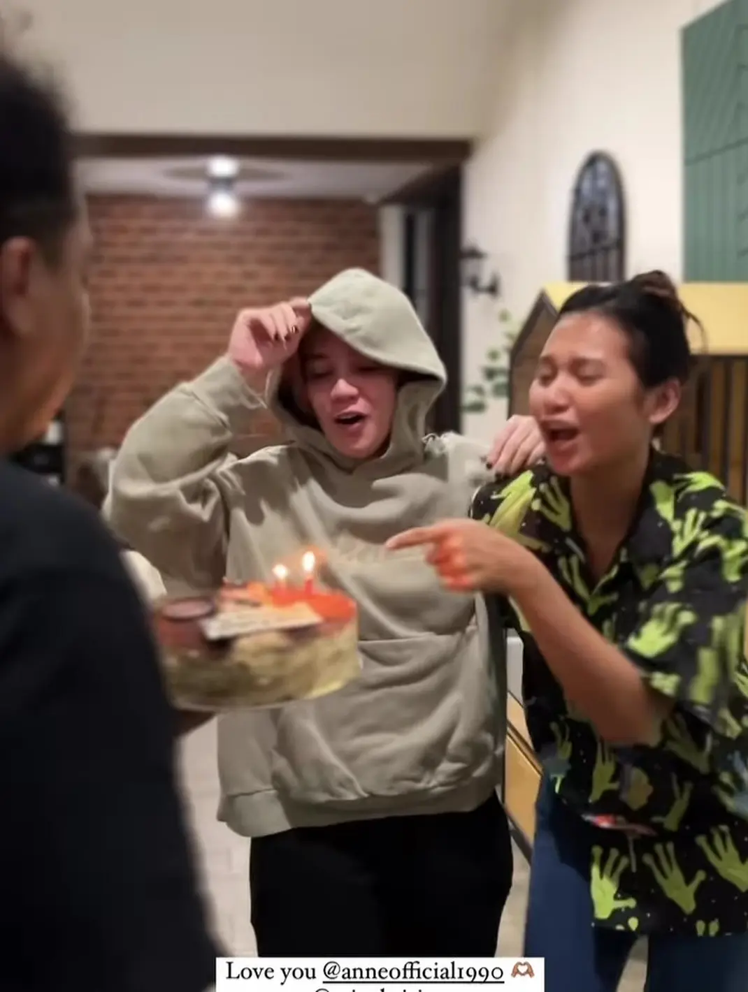 6 Penampilan Putri Anne Rayakan Ulang Tahun Ke-33 Bareng Indah ...