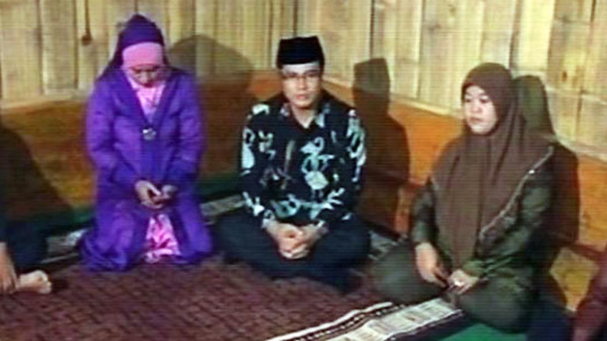 Aceng Minta Maaf, Fani Belum Cabut Laporan - News Liputan6.com